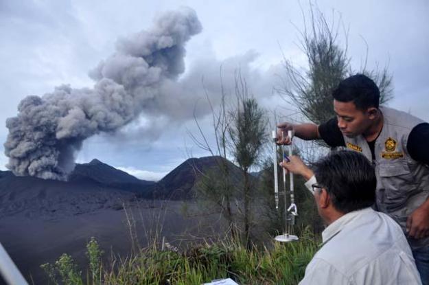Tenaga Endogen – Vulkanisme 4 – Gejala Pra Vulkanik | Guru Geografi MAN ...